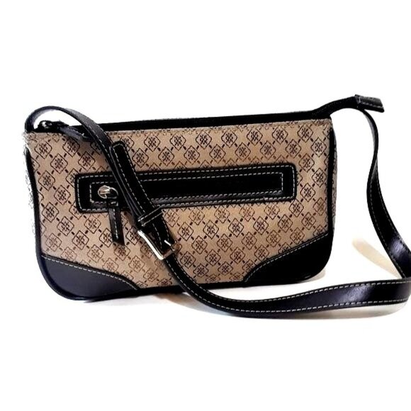 Liz Claiborne | Bags | Villager Liz Claiborne Purse Signature Print ...